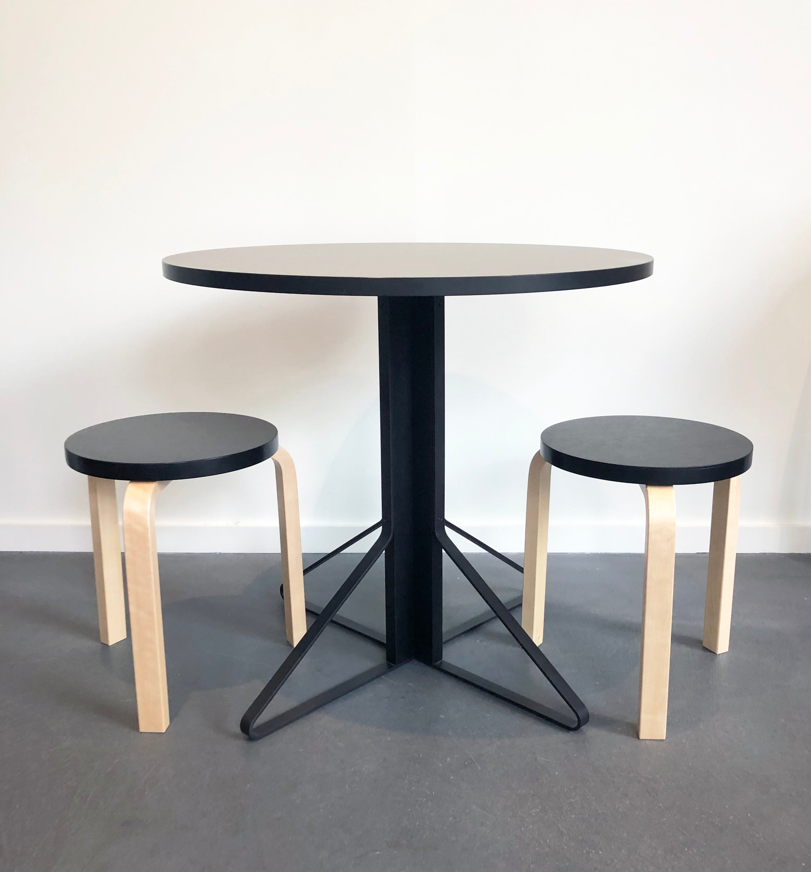 Dining chairs and tables | Nordic Shop – Official Nordic Shop
