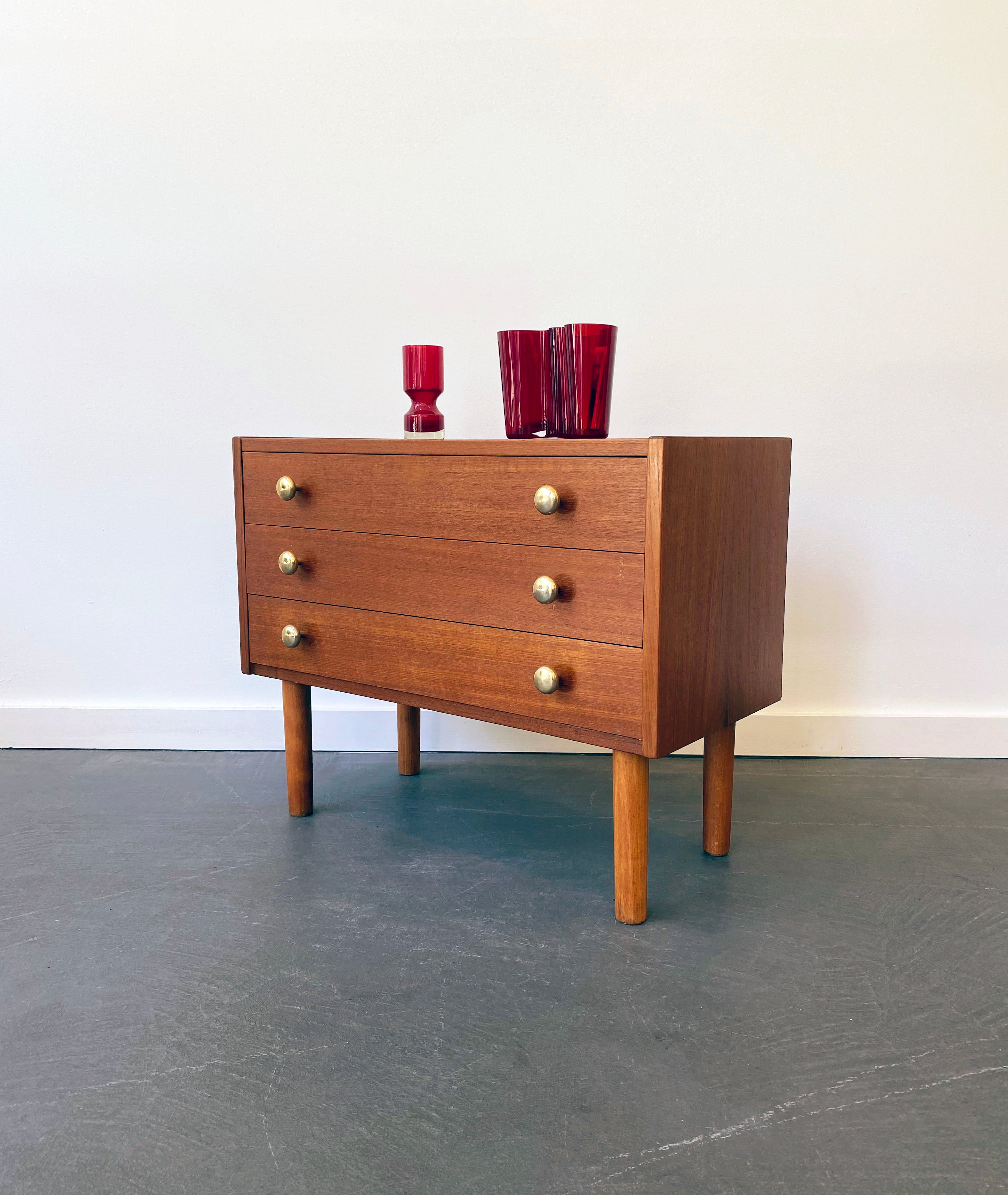 Danish Small Vintage Chest of Drawers | Nordic Shop – Official Nordic Shop